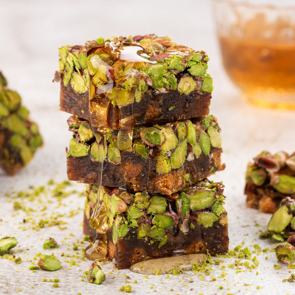 Pistachio Dates Bite – THE BAKLAVA BOX